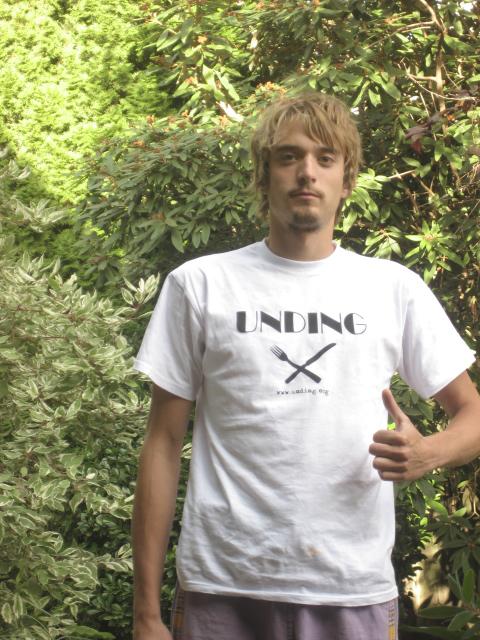 Die offizielle UNDING Seite im Netz - band music pics shows press contact